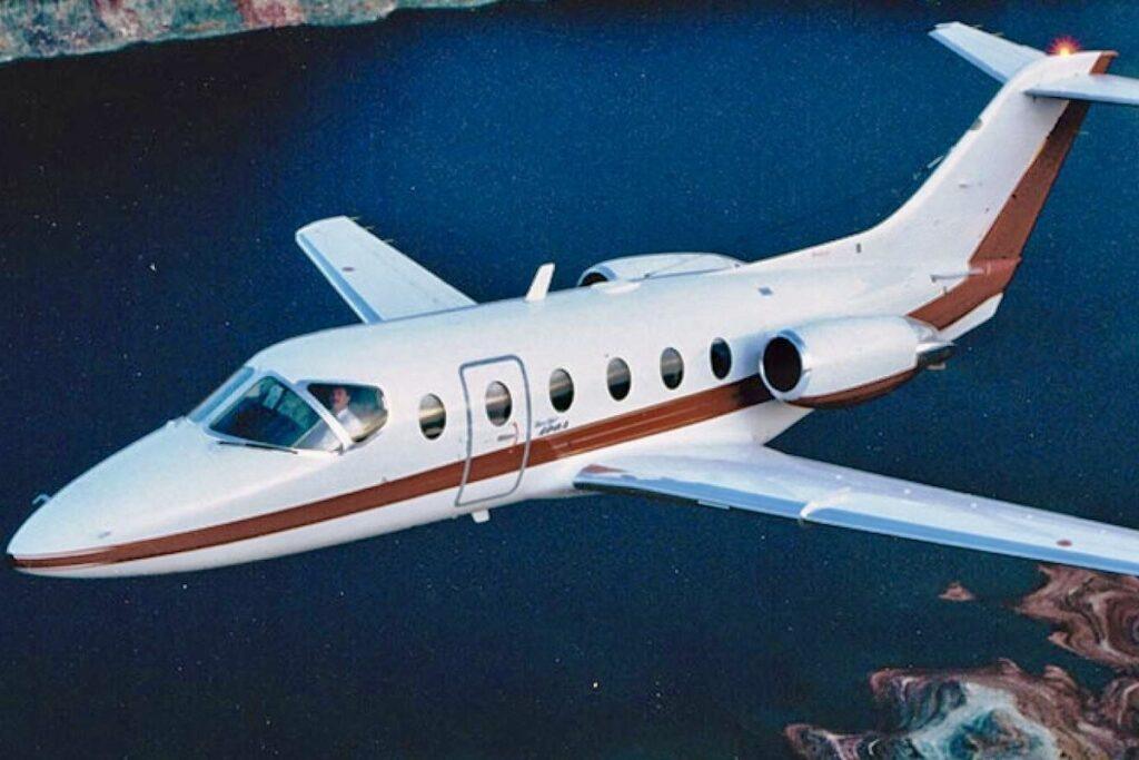 Beechcraft 400A - Accessair